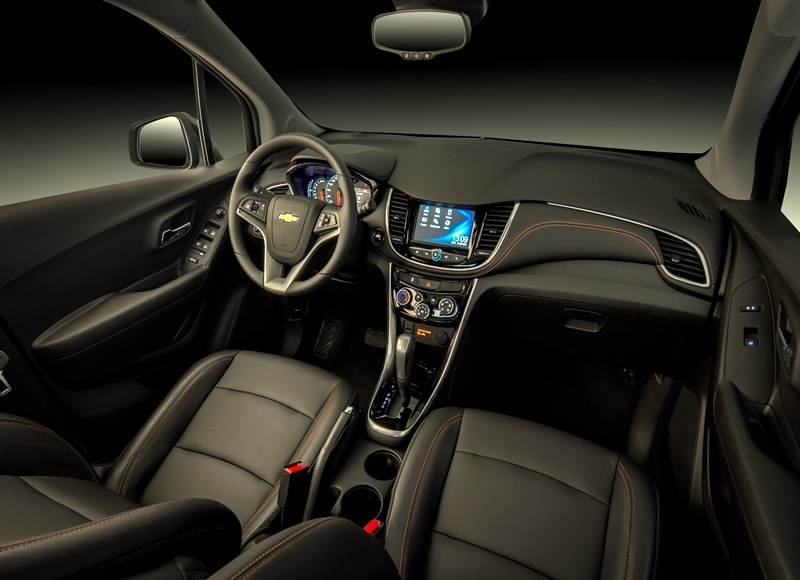Chevrolet Tracker Midnight 2019 | Farol Alto